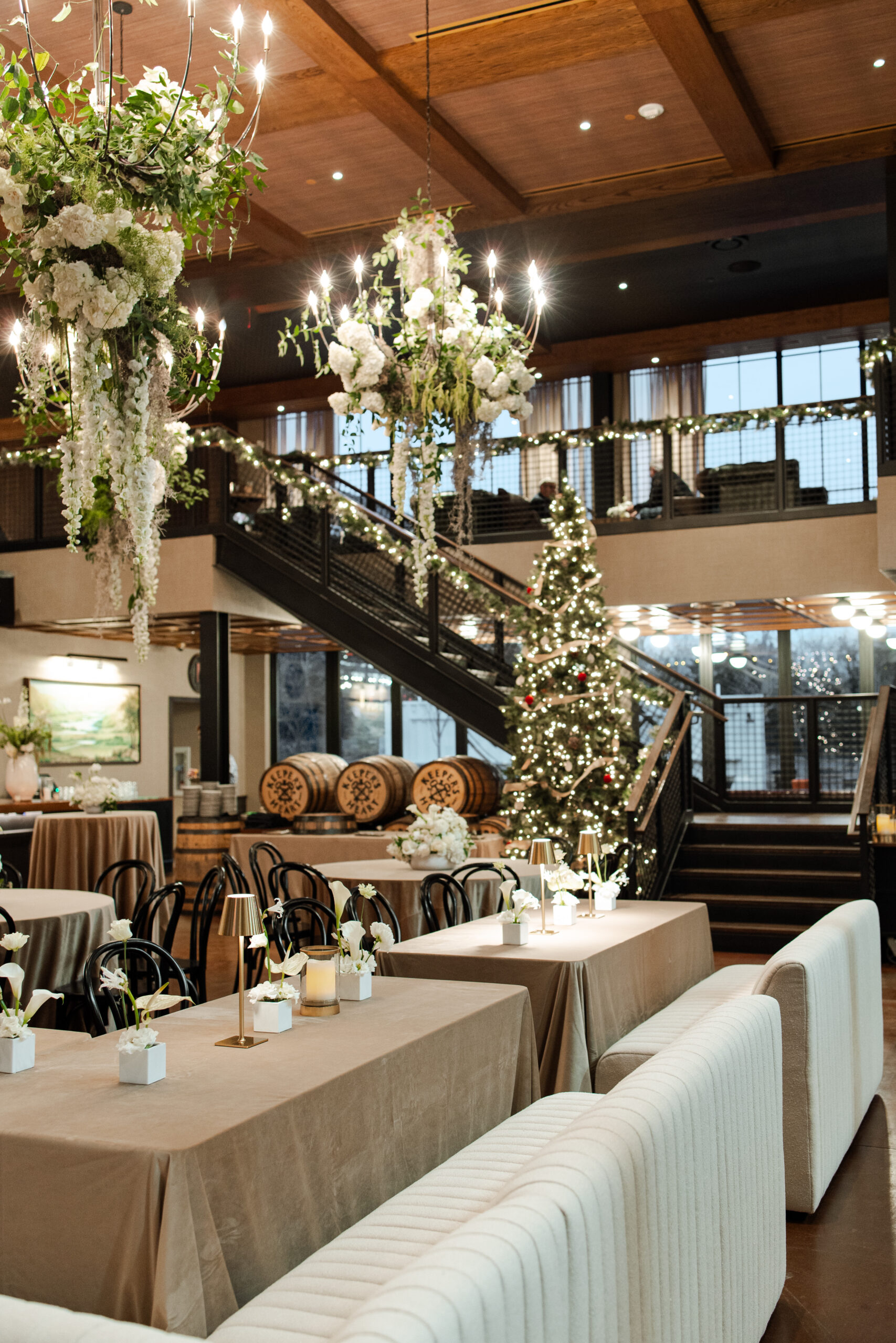 Upscale Event Dining with Banquette Seating : Collected & Co.